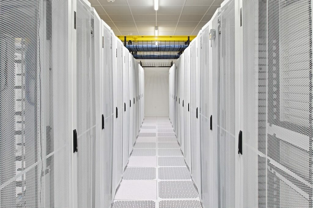 White Data Center | DC Byte